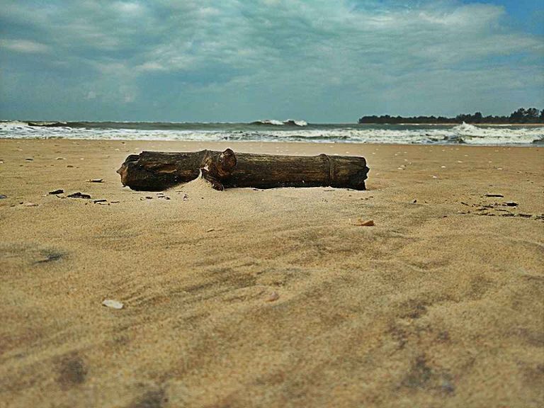 MANAPARAI BEACH(மணப்பாறை கடற்கரை) - Digital Trichy